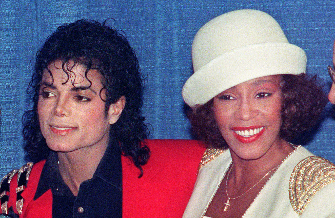 Whitney Houston et Michael Jackson : les deux icônes du pop - Theliot
